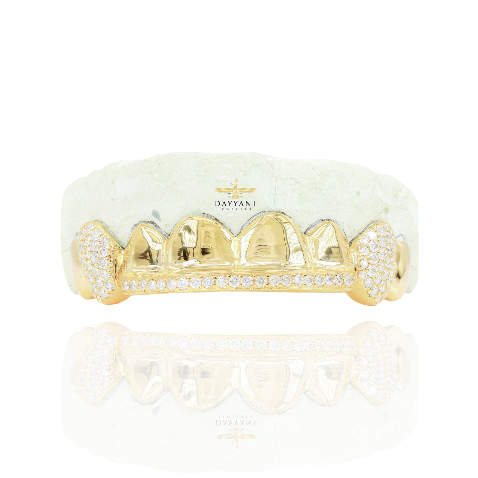 Custom 8 Teeth Grillz with Diamond on Fangs and Diamond Bar Gold Grill