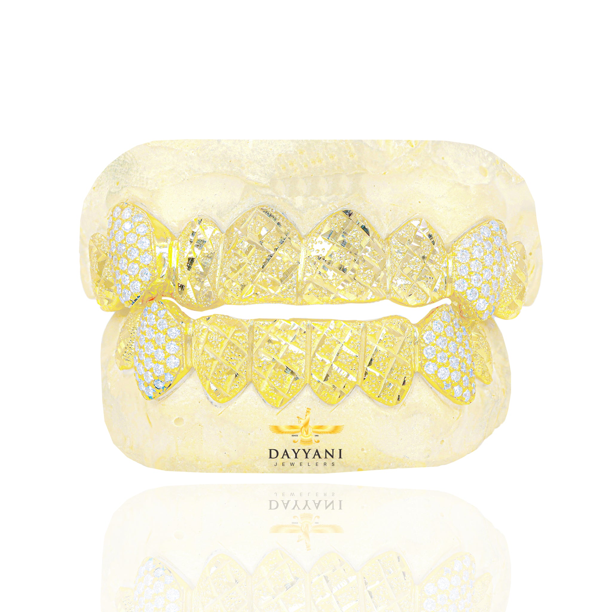 Custom 8 on 8 Teeth Diamond Cut & Diamond Dust with Diamond Fangs Gold