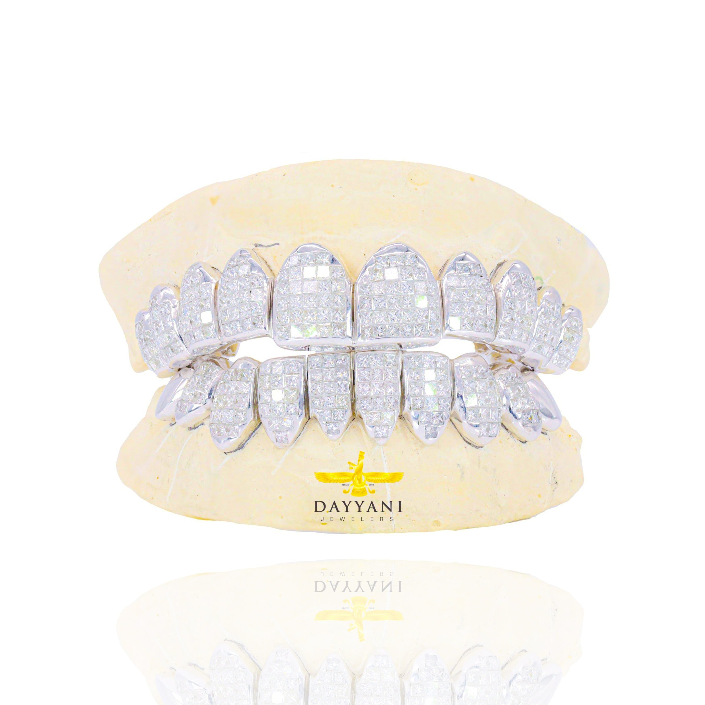Custom VVS Princess Cut Diamond Gold Grillz (Invisible Setting)