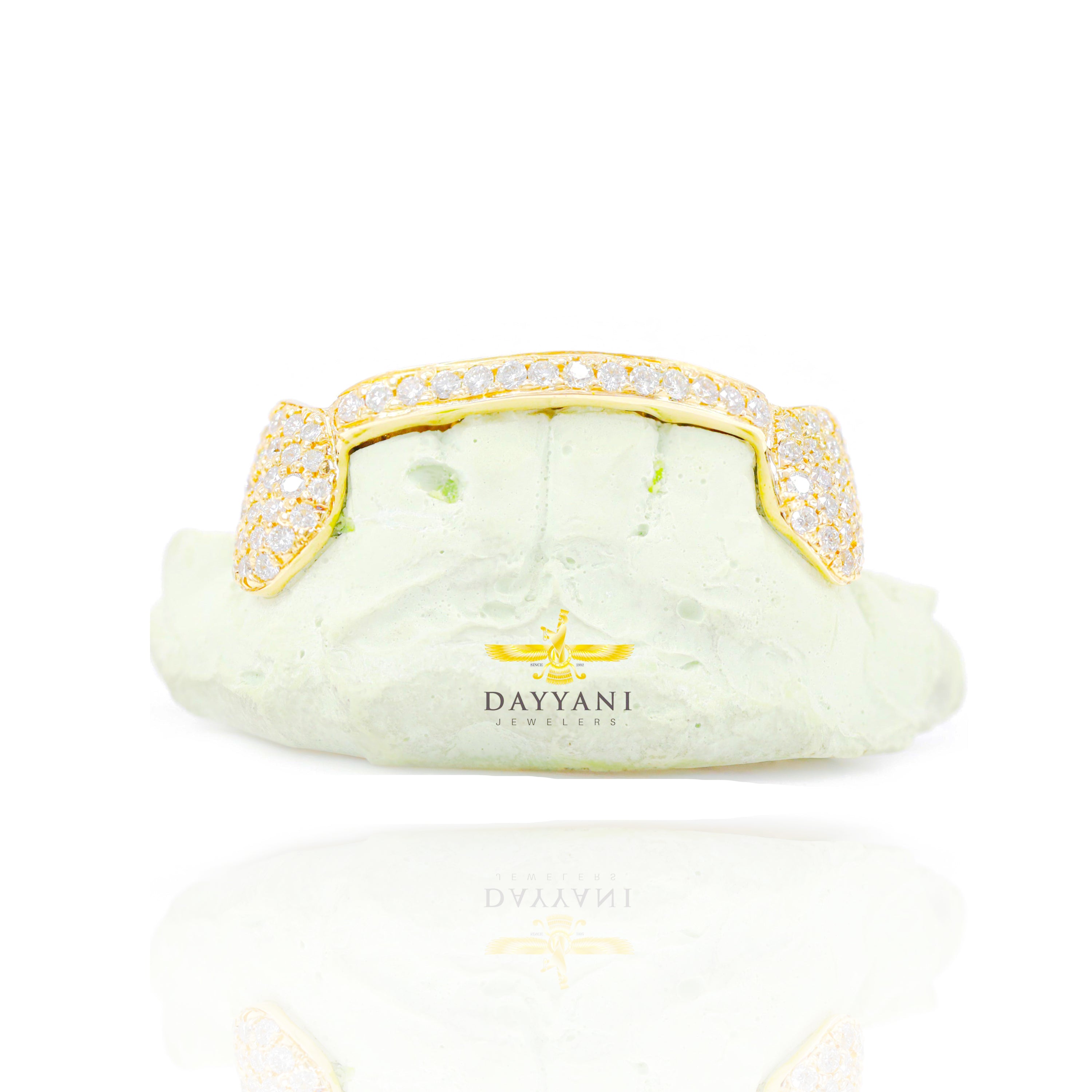 Custom One Row Diamond Bar with Diamond Fangs Gold Grillz