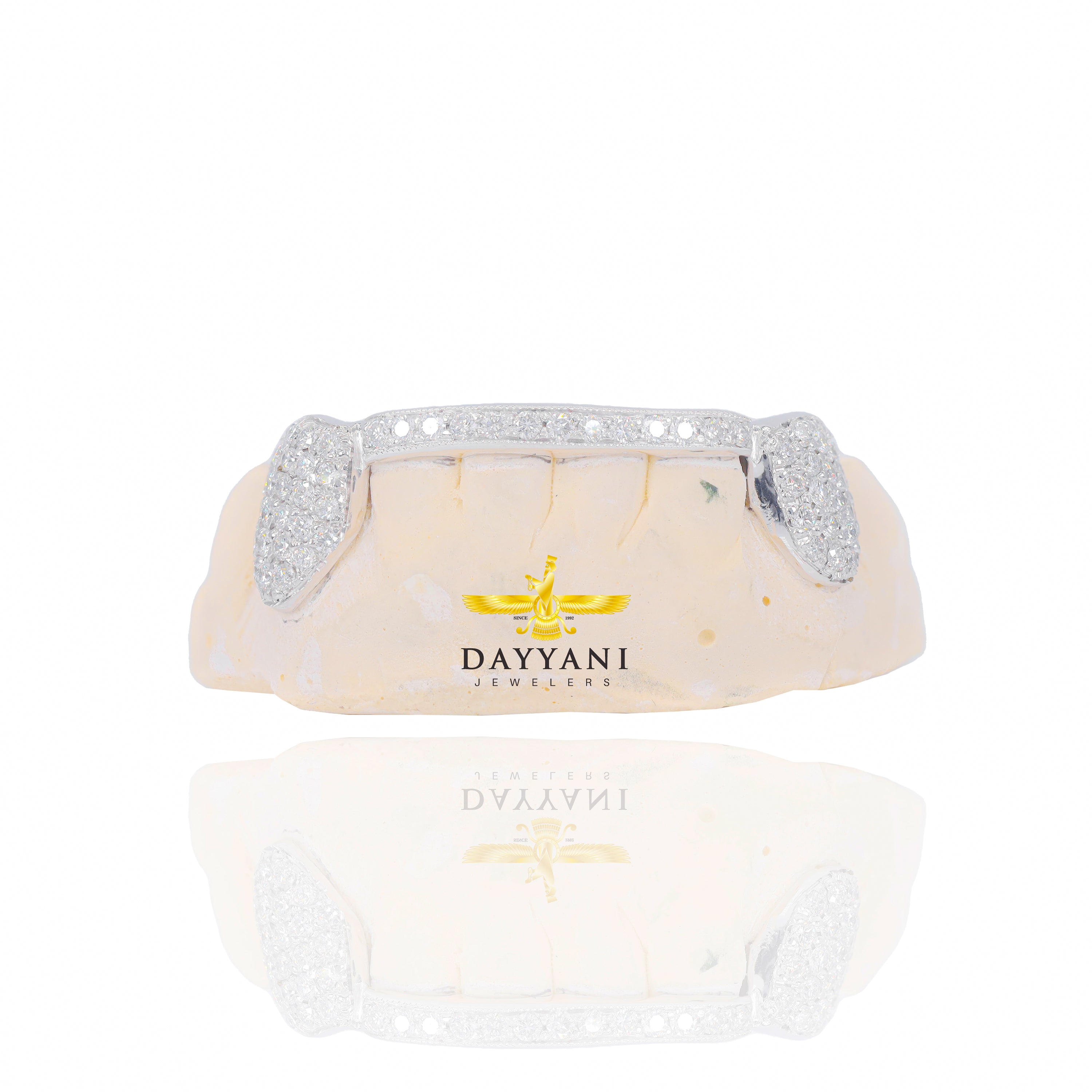 Custom One Row Diamond Bar with Diamond Fangs Gold Grillz