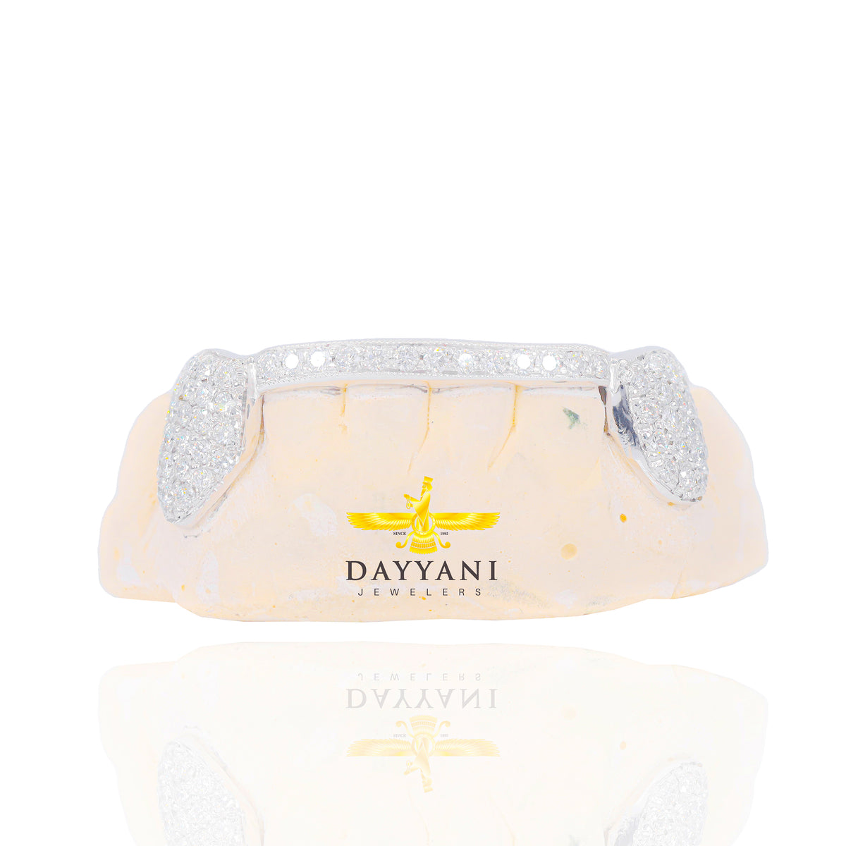 Custom One Row Diamond Bar with Diamond Fangs Gold Grillz