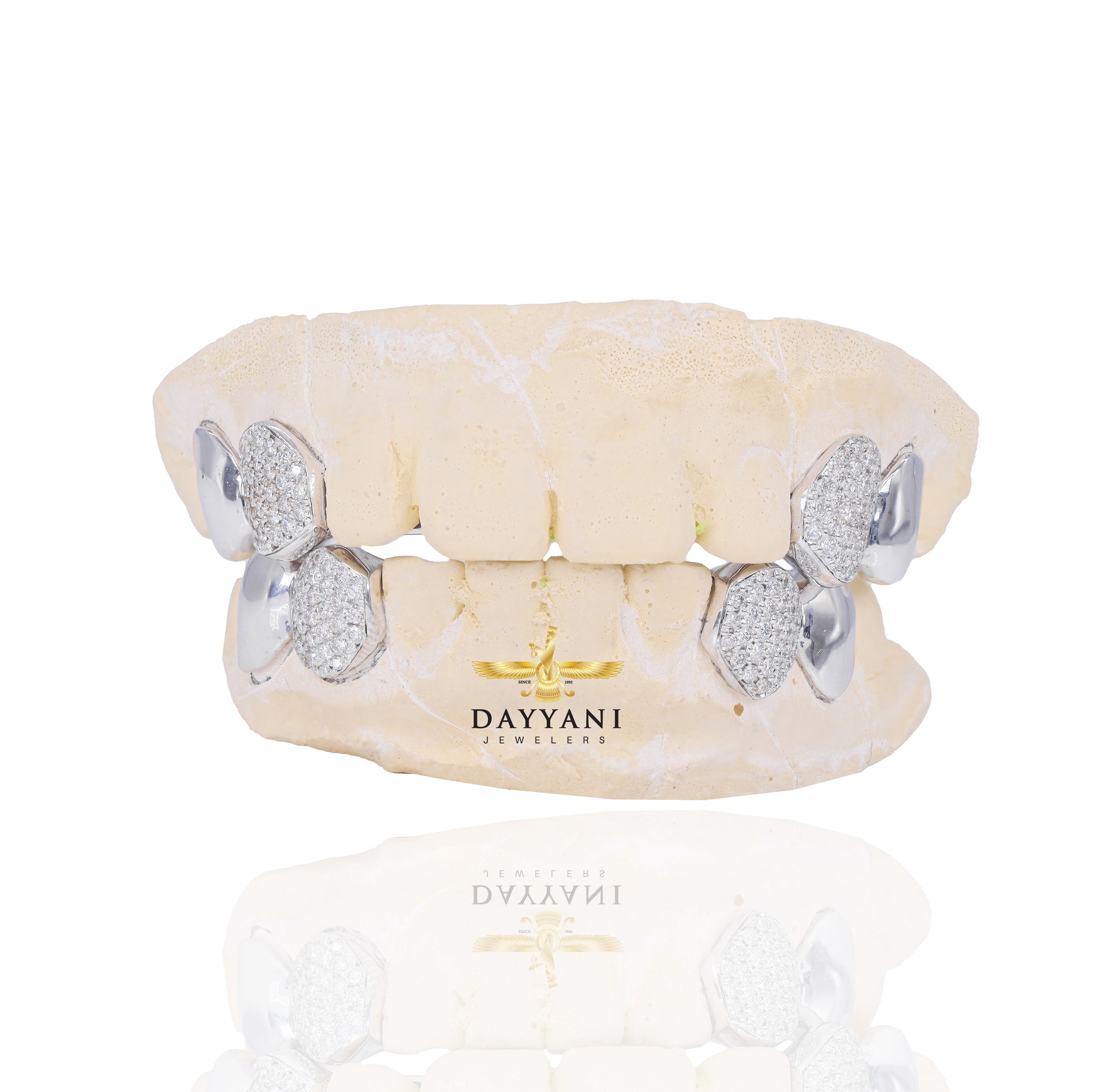 Custom 4 Teeth Diamond Fang 4 Teeth Solid Gold Teeth Top & Bottom Gril